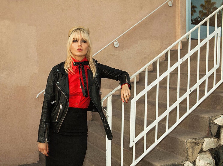 Kate Clover, EP 데뷔 발표 싱글 'Channel Zero' : 네이버 블로그