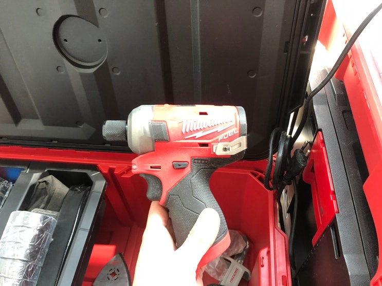 [전기공사 공구소개] 밀워키 M12-FQID 써지임팩드릴 : 네이버 블로그