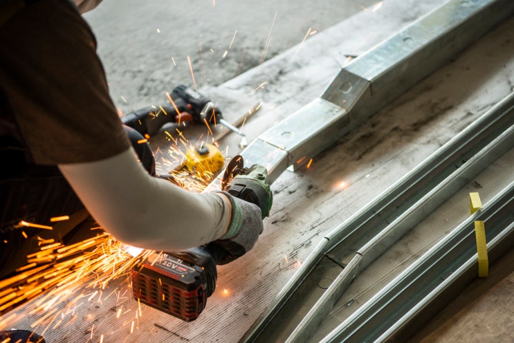 [대성금속산업] 자동문, 절단, 절곡, 스텐대문제작시공, 각종 구조물제작, V-cut, 각종 알곤용접 제작문의 / 상담환영 ...