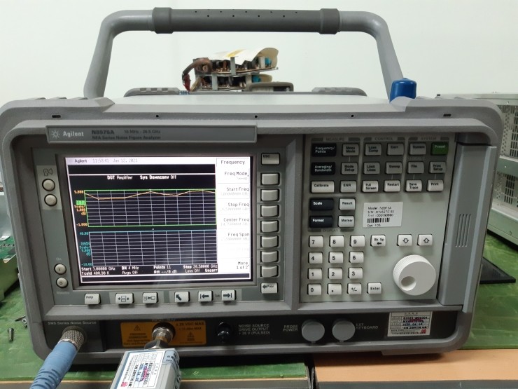 26.5GHz 잡음지수 분석기 / 노이즈 피겨 아날라이져 Noise Figure Analyzer N8975A(/with ...