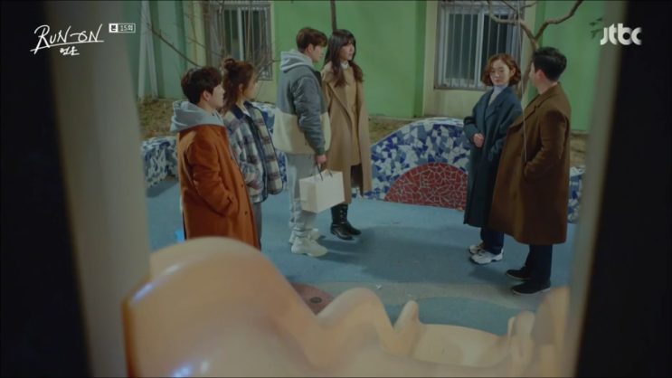 210203 JTBC 런 온 15회 강태오 신발_엠엘비(MLB) : 네이버 블로그