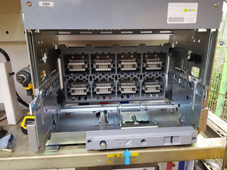 고정형 & 인출형 ACB(Air Circuit Breaker) 교체 : 네이버 블로그