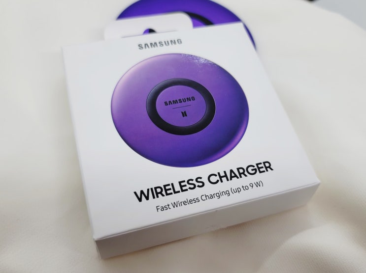 영롱한 바이올렛 BTS Wireless Charger 고속 무선충전패드 내돈내산 구매후기(고속무선충전 충전기 정보까지 ...