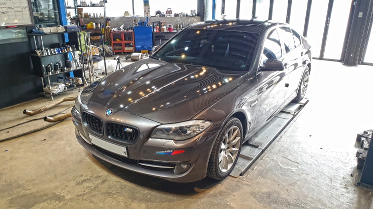 Bmw F10 528i 배기 튜닝 순정형 듀얼 가변 머플러 작업기 네이버 블로그