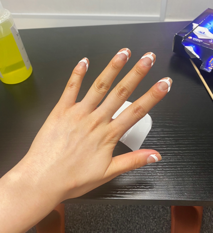 프렌치 네일 가이드 스티커로 셀프네일 해보기! : 네이버 블로그