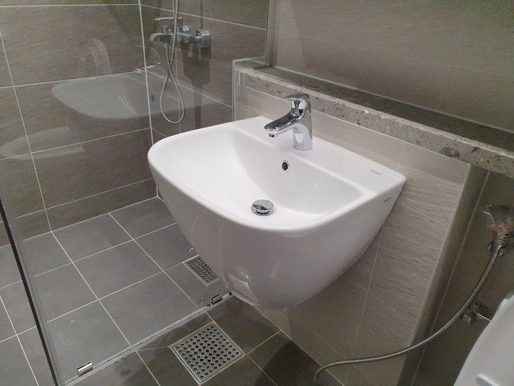 아메리칸스탠다드 웨이브R 세면기 (C1515) 오슬로 수전 교체 설치 [변기구조대] 감일푸르지오 라포레 : 네이버 블로그