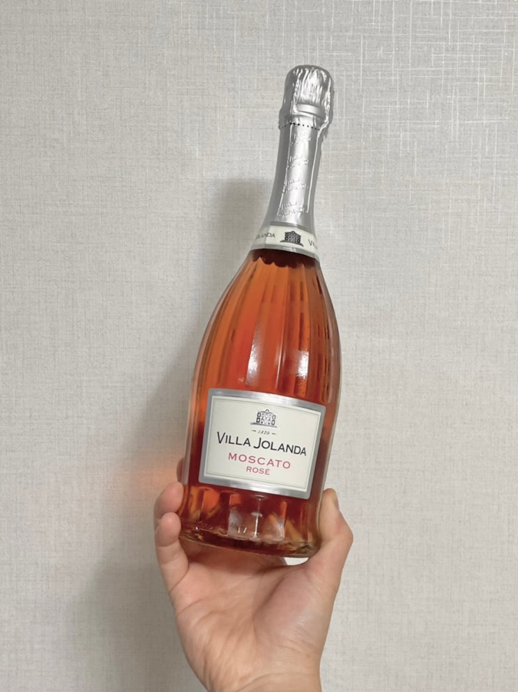 [와인 시음] 벚꽃을 떠올리게 하는 빌라 욜란다 모스카토 로제 Villa Jolanda Moscato Rose, 마실만할까 ...