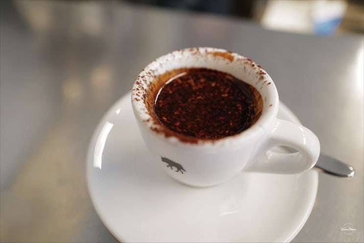 리사르커피 Leesar Coffee (약수) _ 1500원에 즐기는 신선한 에스프레소 _ 스탠딩 에스프레소 바 : 네이버 블로그