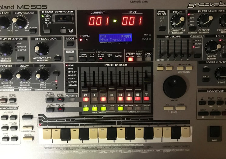 Roland Groove Box MC-505 LCD 교체 : 네이버 블로그