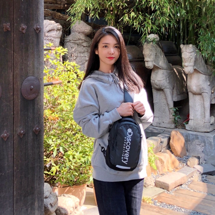 여자 등산 힙색 코디로 디스커버리 슬링백 네이버 블로그