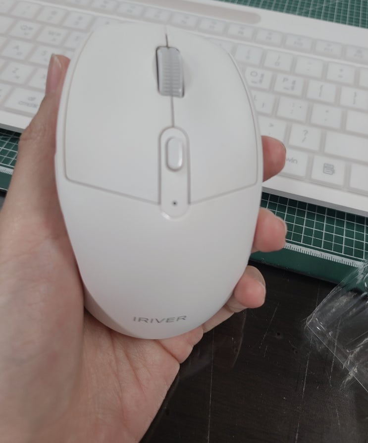 [사무용 무선키보드&마우스]회사에서 쓰기 좋은 저소음 무선키보드, 아이리버EQwear-MVS7000 : 네이버 블로그