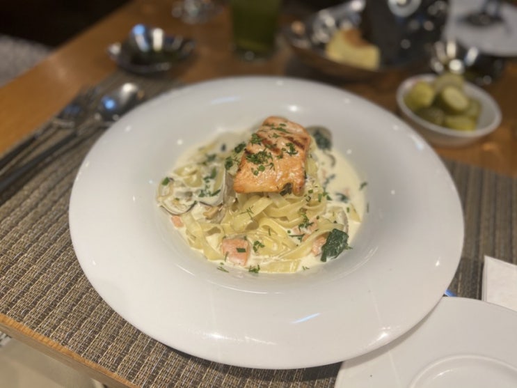 [을지로 맛집] 롯데백화점 본점 맛집 엘본더테이블 elbon the table : 네이버 블로그