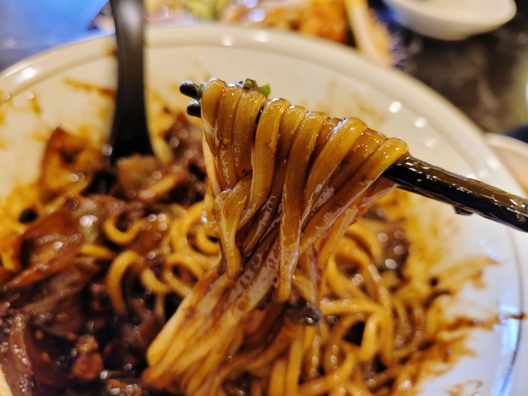 창원 반림동 고추짜장면 소고기짬뽕 맛집 '홈차이' 로컬 중국집인 이유!! : 네이버 블로그