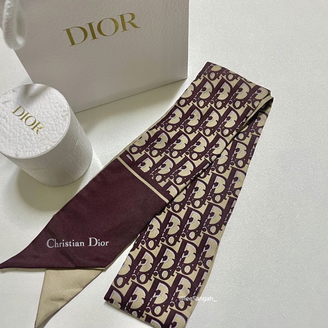 Dior 디올 오블리크 미차 리뷰 착용사진 디올 미차 스카프 버건디 디올 미차 구버전 신버전 비교♥ 네이버 블로그