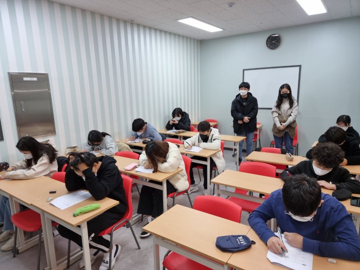 검단신도시로 이사오시는 학부모님들의 영어 걱정을 덜어줄 검단신도시 영어학원의 대표인 Ji And Eie 고려대 국제어학원 검단신도시