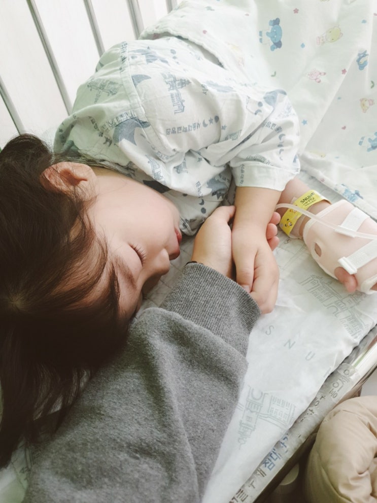 [6살 이야기] 돌아기 눈물샘시술부터 6살 간헐적외사시 교정 수술 후기 (김안과 &서울대병원) : 네이버 블로그