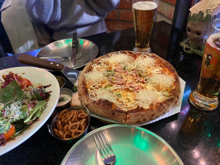 건대 맛집 피자and펍 엘루이피자 베이컨 포테이토 피자에 맥주 한잔 네이버 블로그