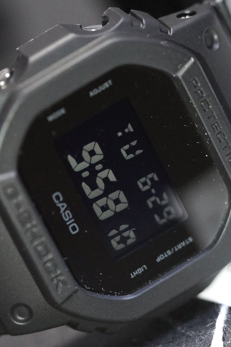 카시오 지샥 DW5600BB-1 전자시계 리뷰 : 네이버 블로그