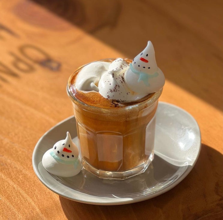 크리스마스케이크가 예쁜 프레드릭 베이커리( 송리단길카페/잠실카페/크리스마스케이크/크리스마스케이크예약) : 네이버 블로그