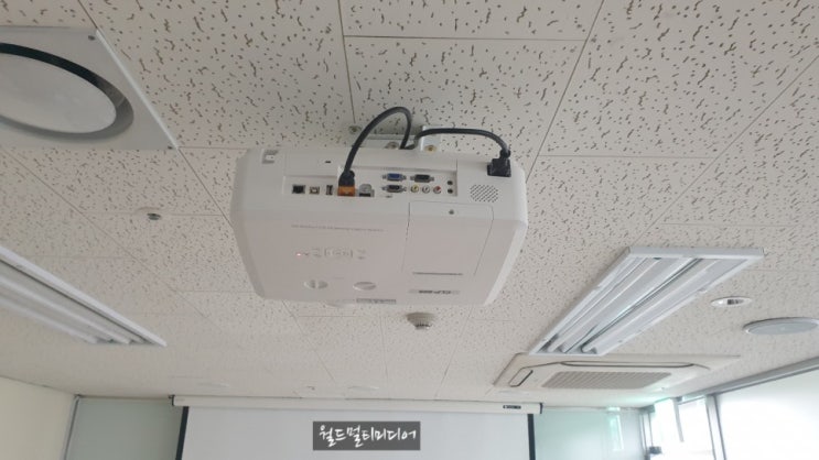 수원에 위치한 이마트 트레이더스에 캐논 제품인 CLP-609 제품을 설치한 '월드멀티미디어' : 네이버 블로그