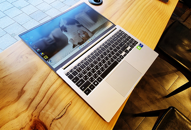 업무용 노트북 삼성 갤럭시북 NT750XDA-X71A 외형 디자인 구성품 : 네이버 블로그