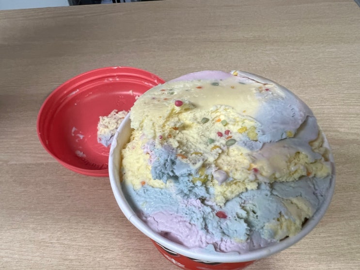 베스킨라빈스 new 이상한 나라의 솜사탕 먹었죠 : 네이버 블로그