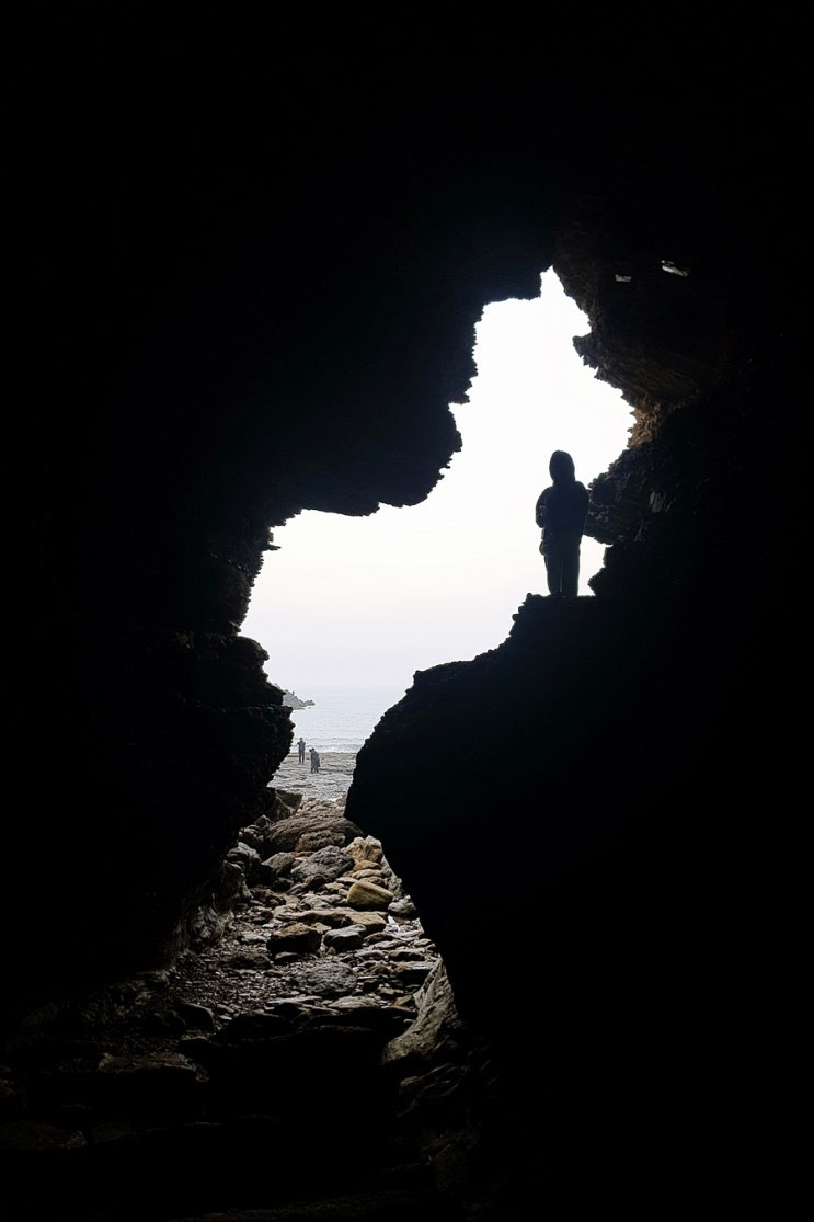 변산반도 부안 필수코스 채석강 해식동굴 파도가 만든 서점 네이버 블로그
