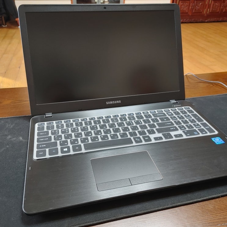 서브컴퓨터로 적당한 NT500R5M 삼성 노트북 펜티엄(R) CPU 4415U @2.3GHz SSD120기가 리뷰 : 네이버 블로그