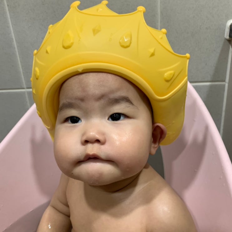 육아필수템 날씨요정 크라운 아기샴푸캡 사용하세요 네이버 블로그