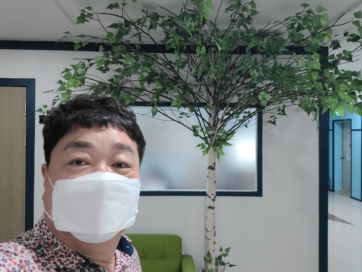 대전의 대표 소호사무실이 둔산 선사유적지와 정부대전청사 서문앞에 있어 교통접근성도 좋고 관리비와 공과금에 사무집기도 제공되니