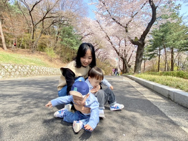 광진구 벚꽃 명소 아이랑 꽃놀이는 워커힐 산책로 피크닉은 뚝섬유원지에서 Feat 동네 토박이가 고른 뚝섬유원지역 맛집