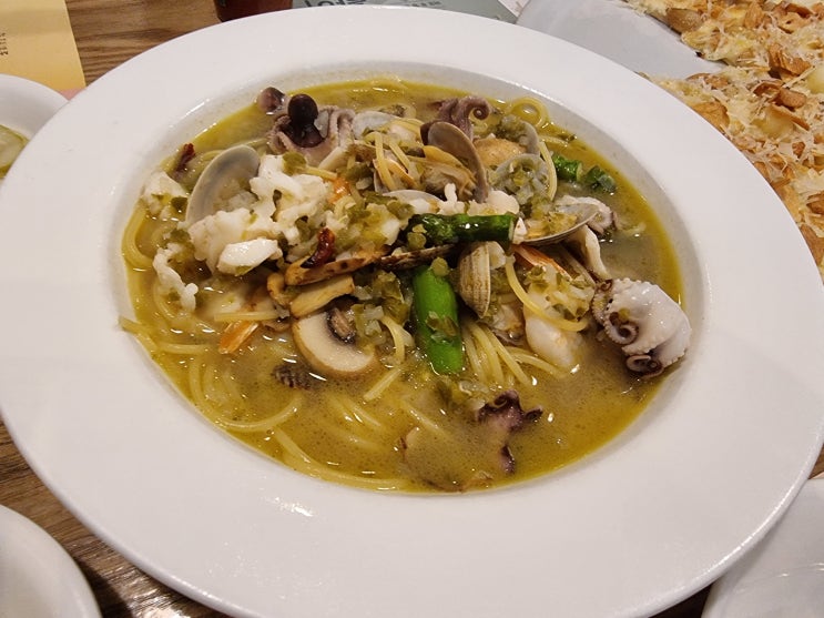 [상암맛집] 매드포갈릭 상암MBC점 (ft. 매드포갈릭 오랜만이야~) : 네이버 블로그