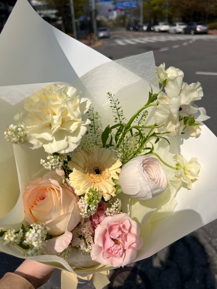 퀄리티 좋은 판교꽃집 고급꽃으로 꽃다발선물하기ft 분당꽃집 네이버 블로그