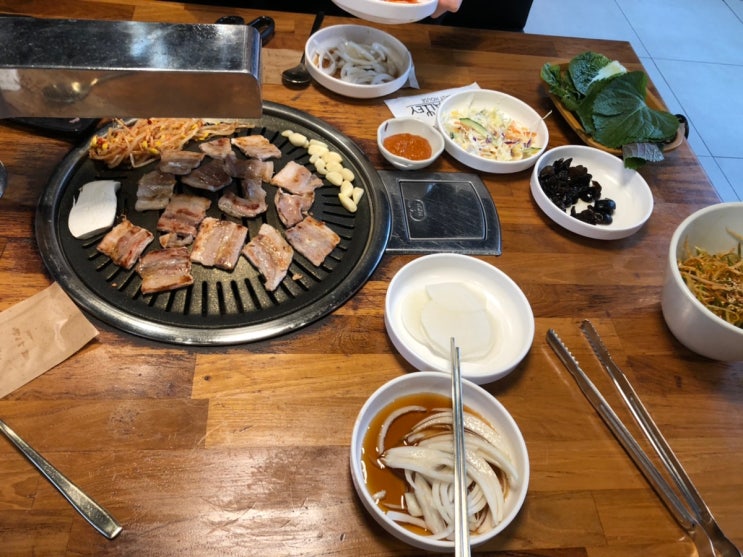 김해 장유 율하 포크밸리 로스트하우스 냉동 삼겹 점심특선 네이버 블로그