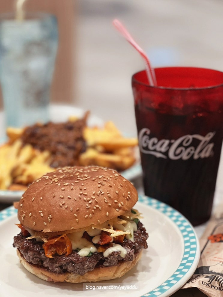 서울송파구 잠실역 맛집 내돈내산 찐 추천 롯데월드타워 롯데월드몰 수제버거 브루클린더버거조인트 롯데월드몰점 브루클린
