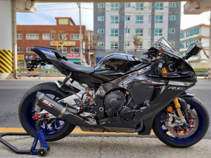 Fullsix 2021 야마하 Yzf R1m 풀식스 카본 튜닝 라이테크 데모카 튜닝 Sc프로젝트 네이버 블로그