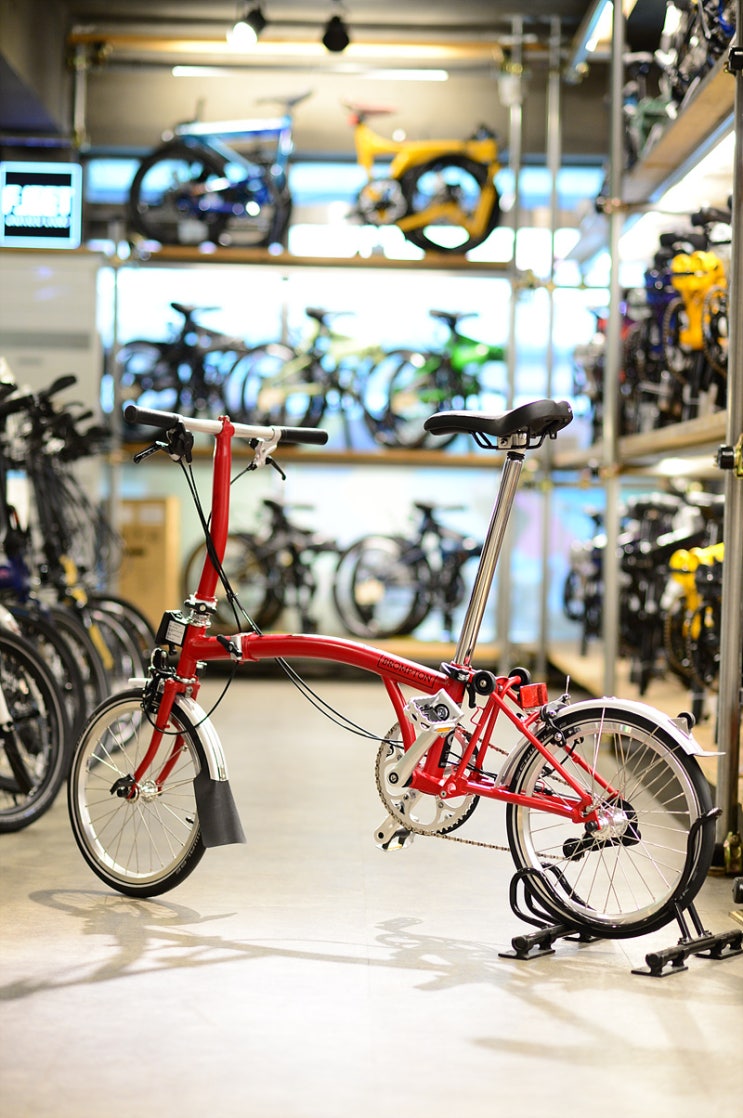 간결한 구성과 클래식함을 모두 갖춘 BROMPTON C Line Urban - Low : 네이버 블로그