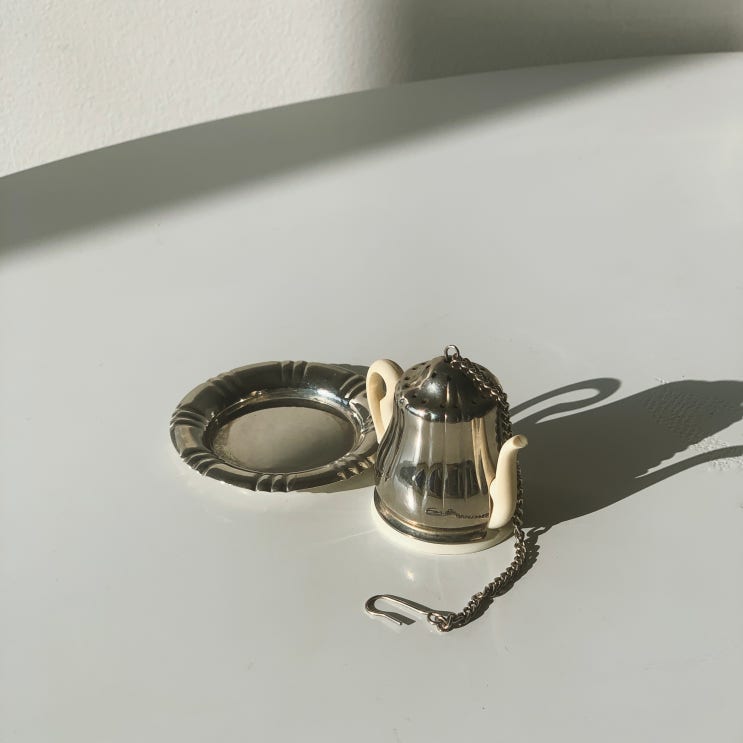 [sold out]BMF silver tea pot shape tea strainer/ BMF 실버 플레이트 티팟모양 티 ...