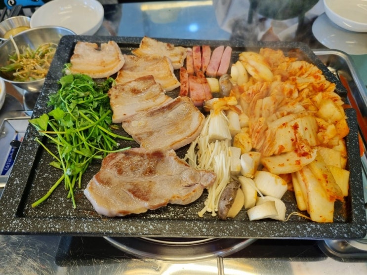정왕동 맛집 미나리 김치 삼겹살이 맛있는 경아식당 네이버 블로그