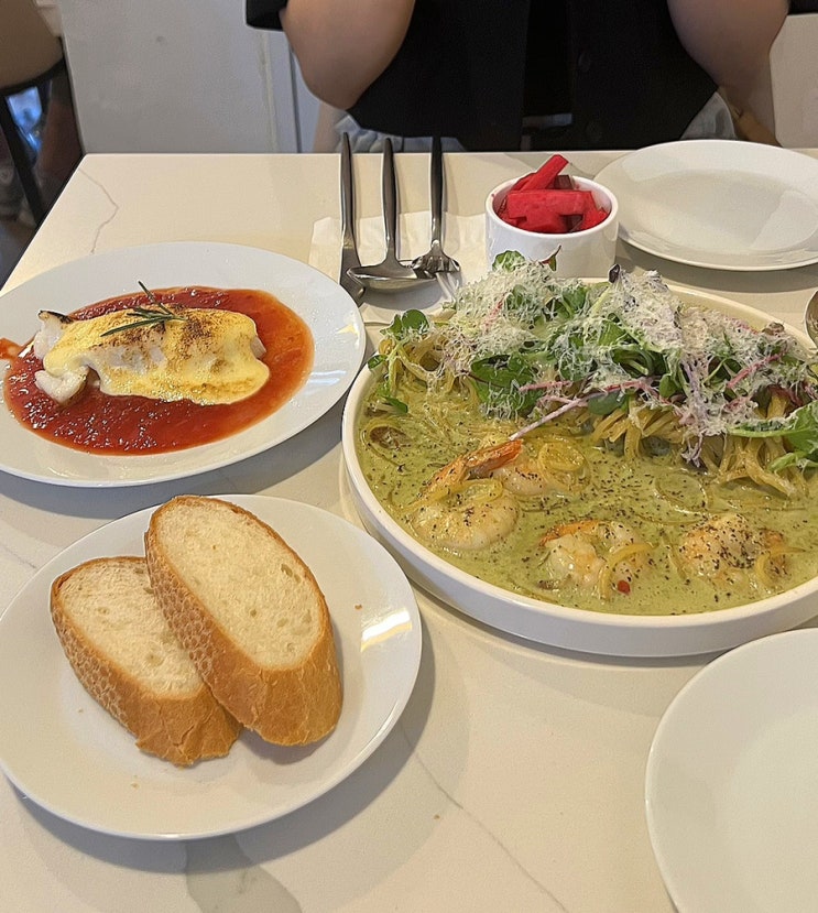 분위기도 좋고 맛도 있는 이태원 해방촌 찐맛집 데칼코마니 수비드스테이크바질페스토파스타 네이버 블로그