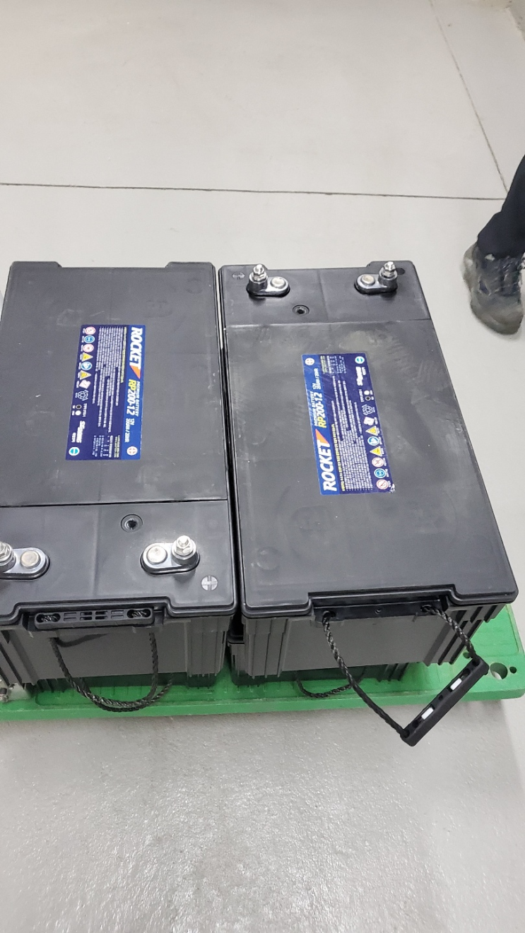 경기도 화성시 OO 아파트 비상발전기 RP200-12 (12V 200AH) 배터리 교체 작업 : 네이버 블로그