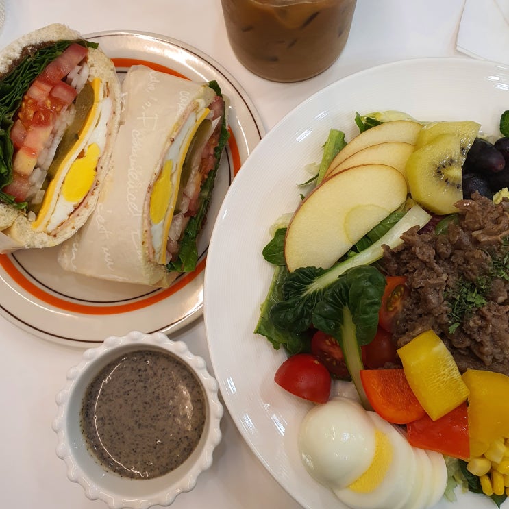 봉리단길 샐러드 맛집 샌드위치가 맛있는 신상 카페 디어테이블 네이버 블로그