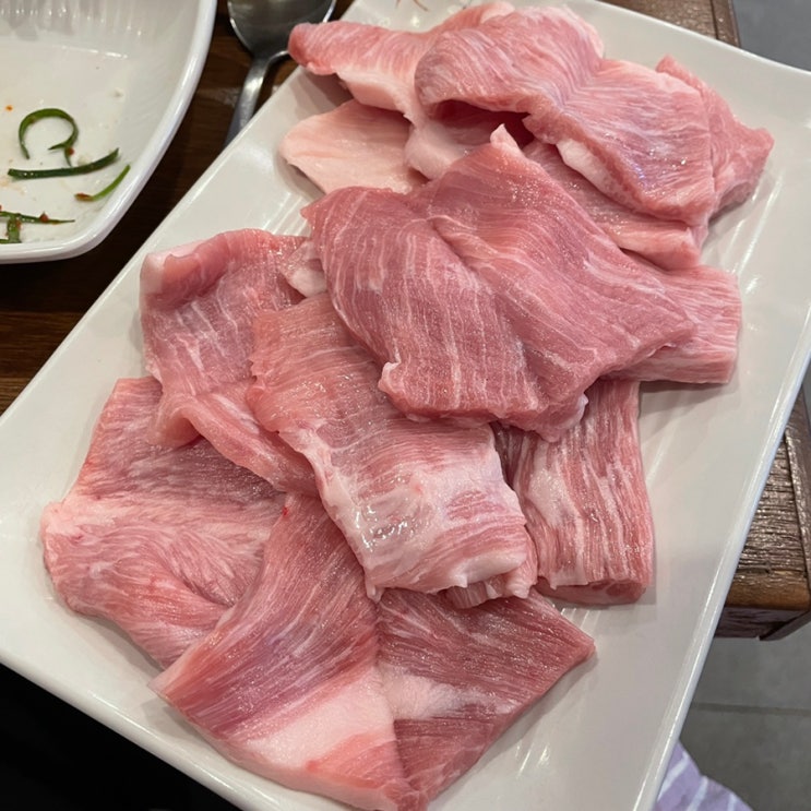 충주 맛집 고기 질이 좋은 호암동 백송화로 삼겹살 치맛살 목살 고추장찌개 네이버 블로그