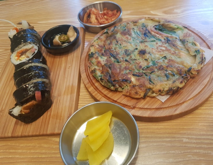신정동 먹자골목 힐스테이 정문 앞 와짱맛집 퇴근 후 저녁 언니김밥 본점으로 다양한 메뉴를 맛보세요 ~ 네이버 블로그