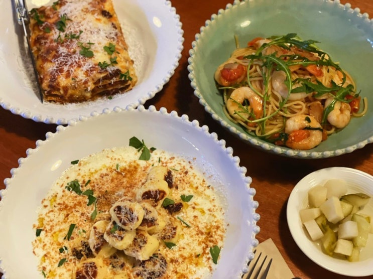 신촌 고래파스타 기본에 충실한 신촌 양식 맛집 🍝 뇨끼 강추💛 네이버 블로그