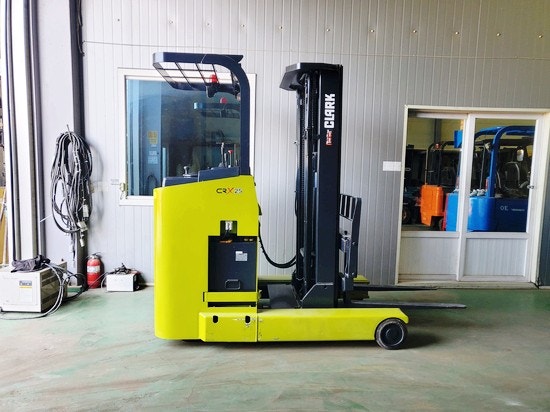 클라크 2.5톤 리치 중고 전동지게차 판매 / CRX25 2015년식 5M인상 3단마스트 상태우수 : 네이버 블로그