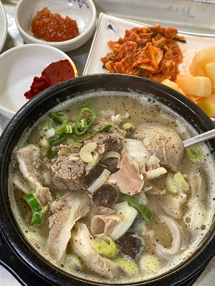 [망원동] 망원시장 한 켠 3대 노포 "황금옥찹쌀순대" 순대국밥 맛집 : 네이버 블로그