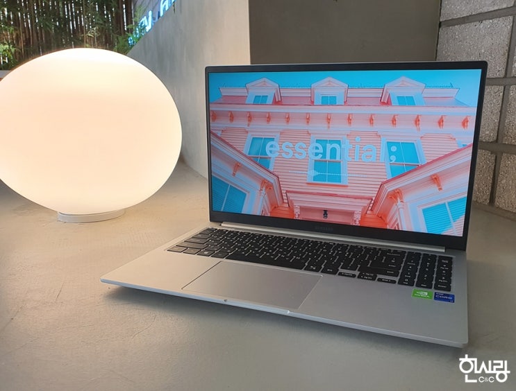 고성능에 가벼움까지 갖춘 삼성 갤럭시북 NT750XDA-X71A : 네이버 블로그