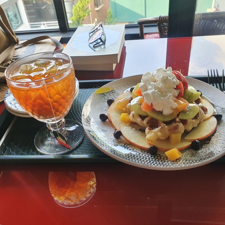 합정 북카페 : 타인 나 자신, 독서 스터디 추천 : 네이버 블로그