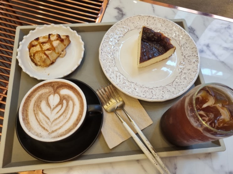 금천구카페맛집 달쓰브릿지 수제디저트시흥사거리 금천구청독산동카페베이킹클래스바리스타포토존맛집테라스카페애견동반